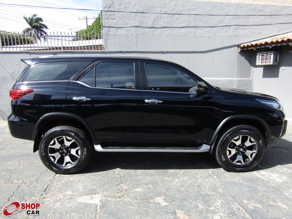Hilux SW4 Preta 2019 - TOYOTA - Campo Grande - 1005957 | SHOPCAR