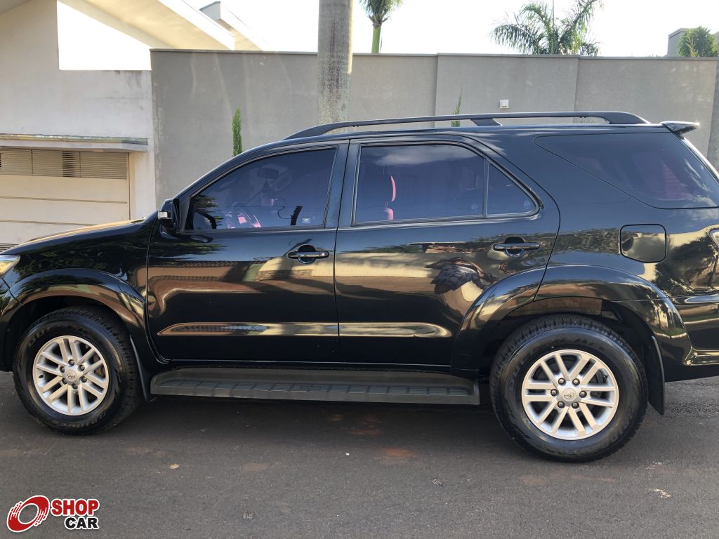 TOYOTA Hilux SW4 Preta 2015 - Ponta Porã - 1064323 | SHOPCAR
