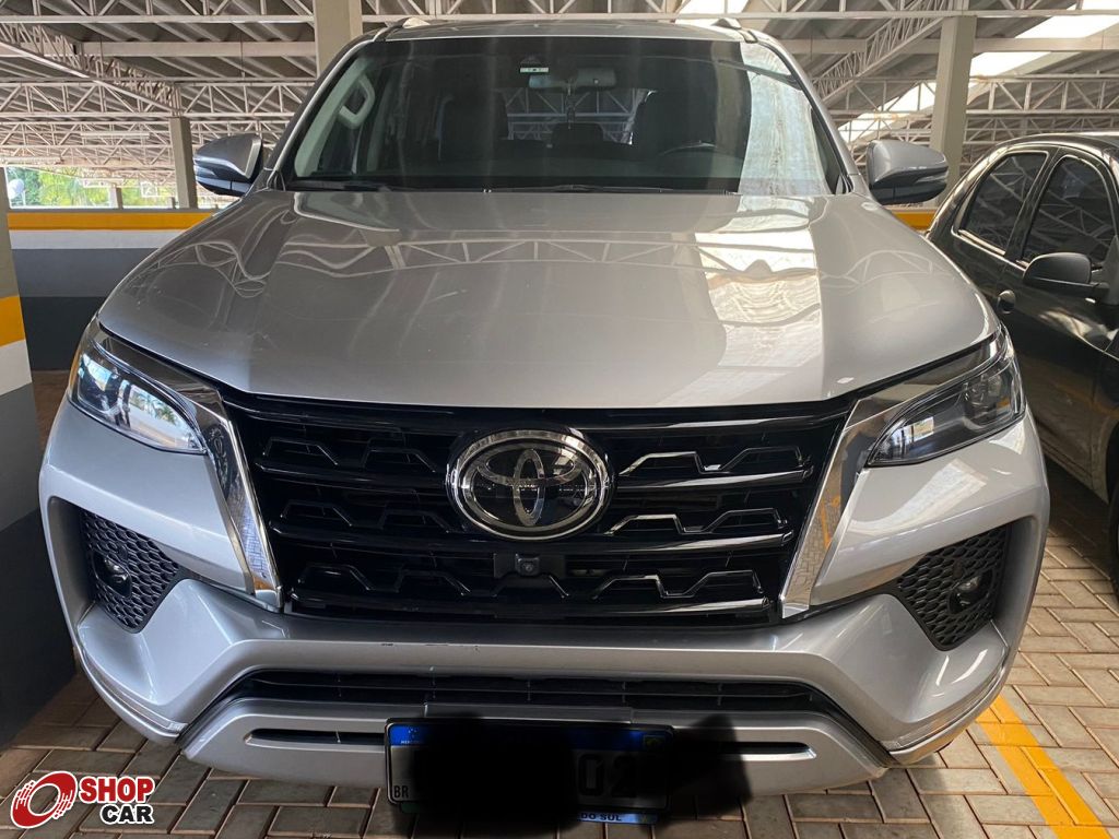TOYOTA Hilux SW4 Prata 2022 - Campo Grande - 1274157 | SHOPCAR